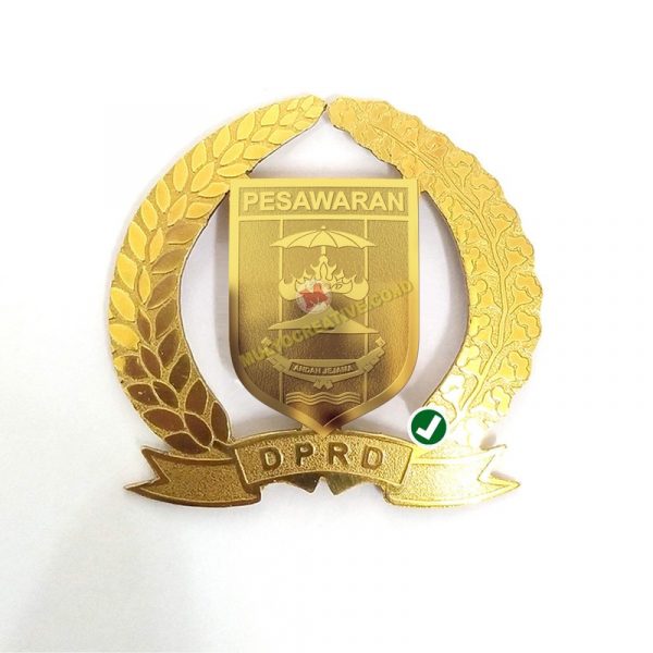 Jual Pin DPRD Pesawaran Bahan Logam Bros Padi Kapas Logo DPRD Lampung ...