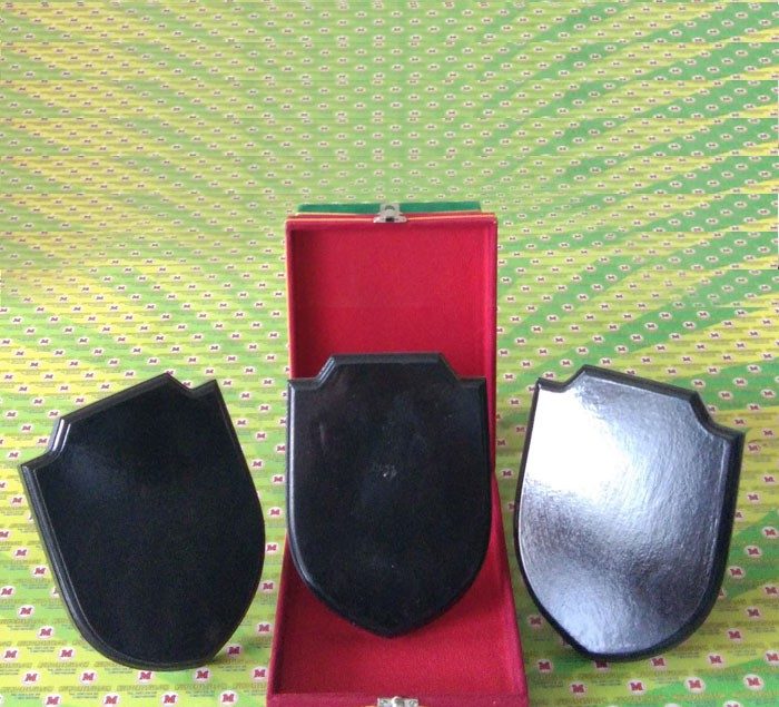 Jual Plakat Kayu Polos Harga Murah – pesan name tag lencana pin plakat ...