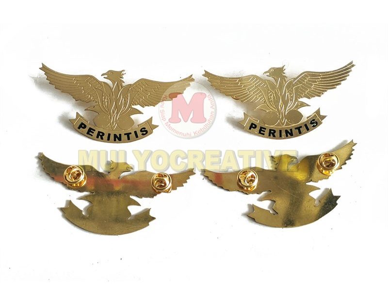 Beli Pin Garuda Pramuka Perintis Lencana Garuda – pesan name tag ...