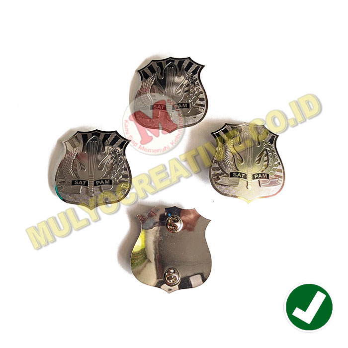 Emblem Satpam bentuk Perisai Lencana Emblem Satpam Murah Warna Silver ...